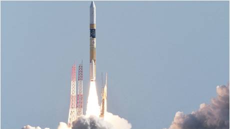 Japan launches ‘Moon sniper’ lander - GladLink